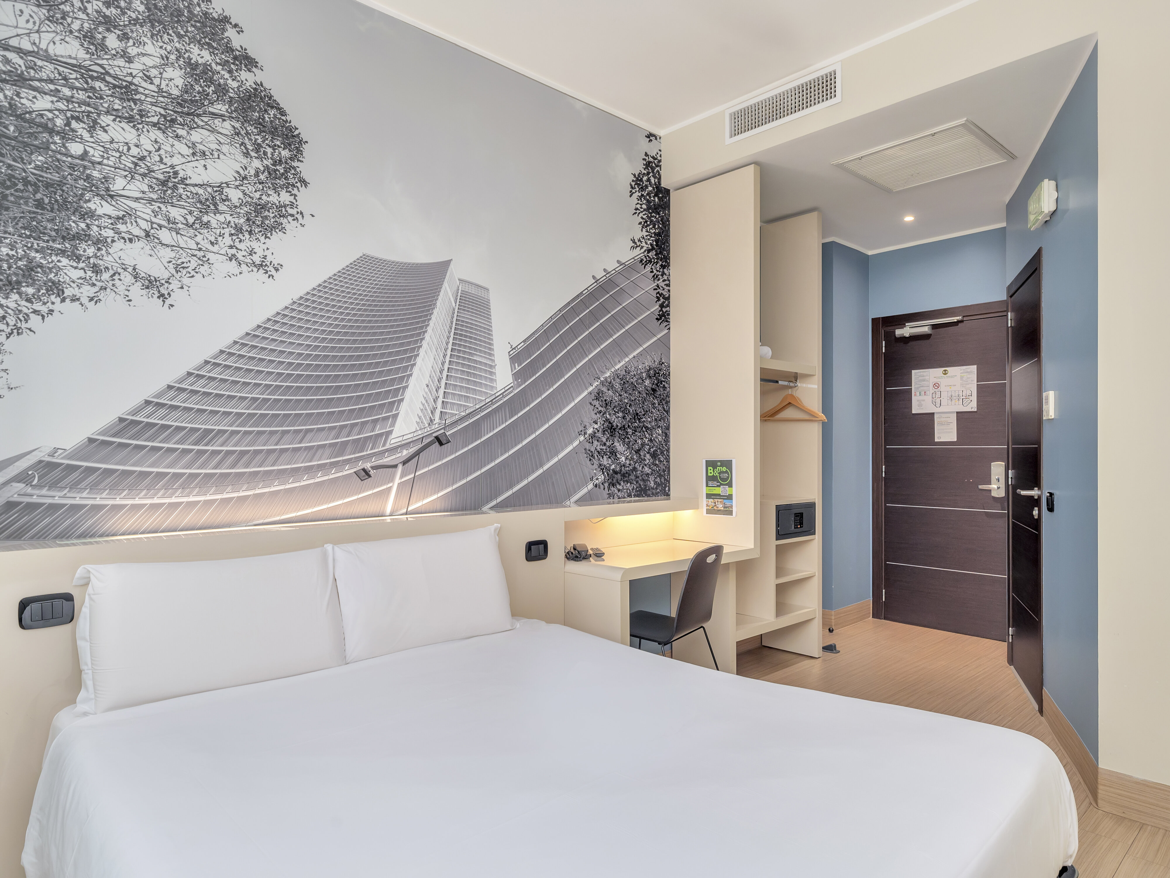 B&B HOTEL Milano Cenisio Garibaldi | close to subway in Milan