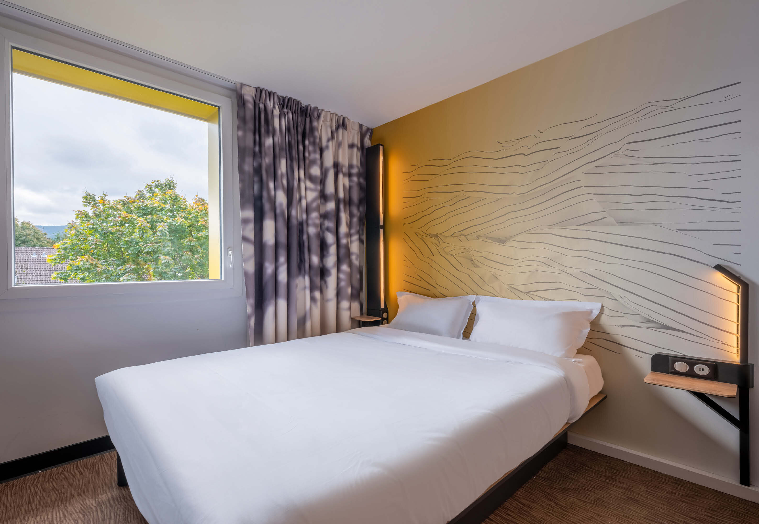 B&B HOTEL Annecy Cran-Gevrier: a comfortable hotel just a stone's throw ...