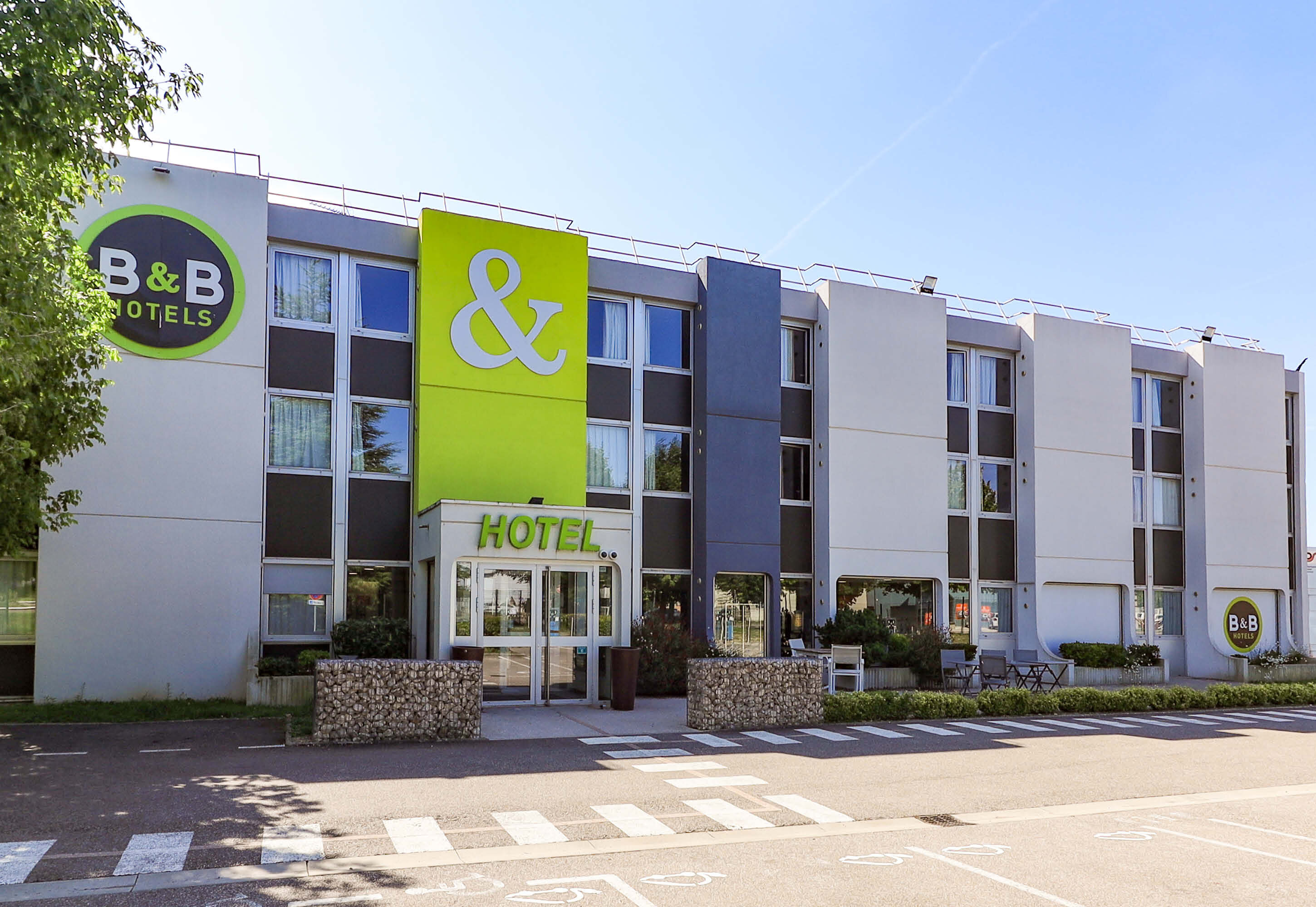 Affordable hotels in Beaune: book online | B&B HOTELS