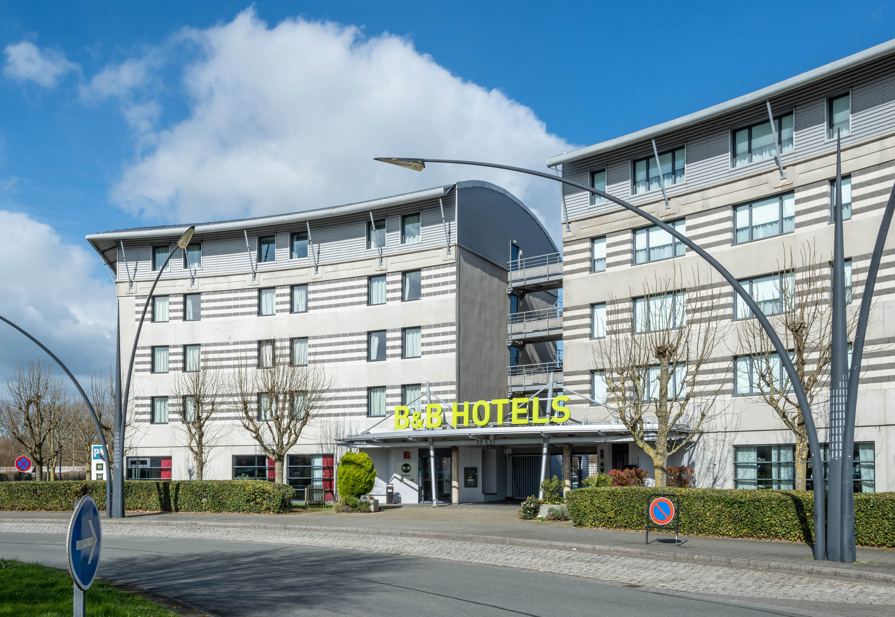 B&B HOTELS in Calais: 3-star hotel with restaurant and parking
