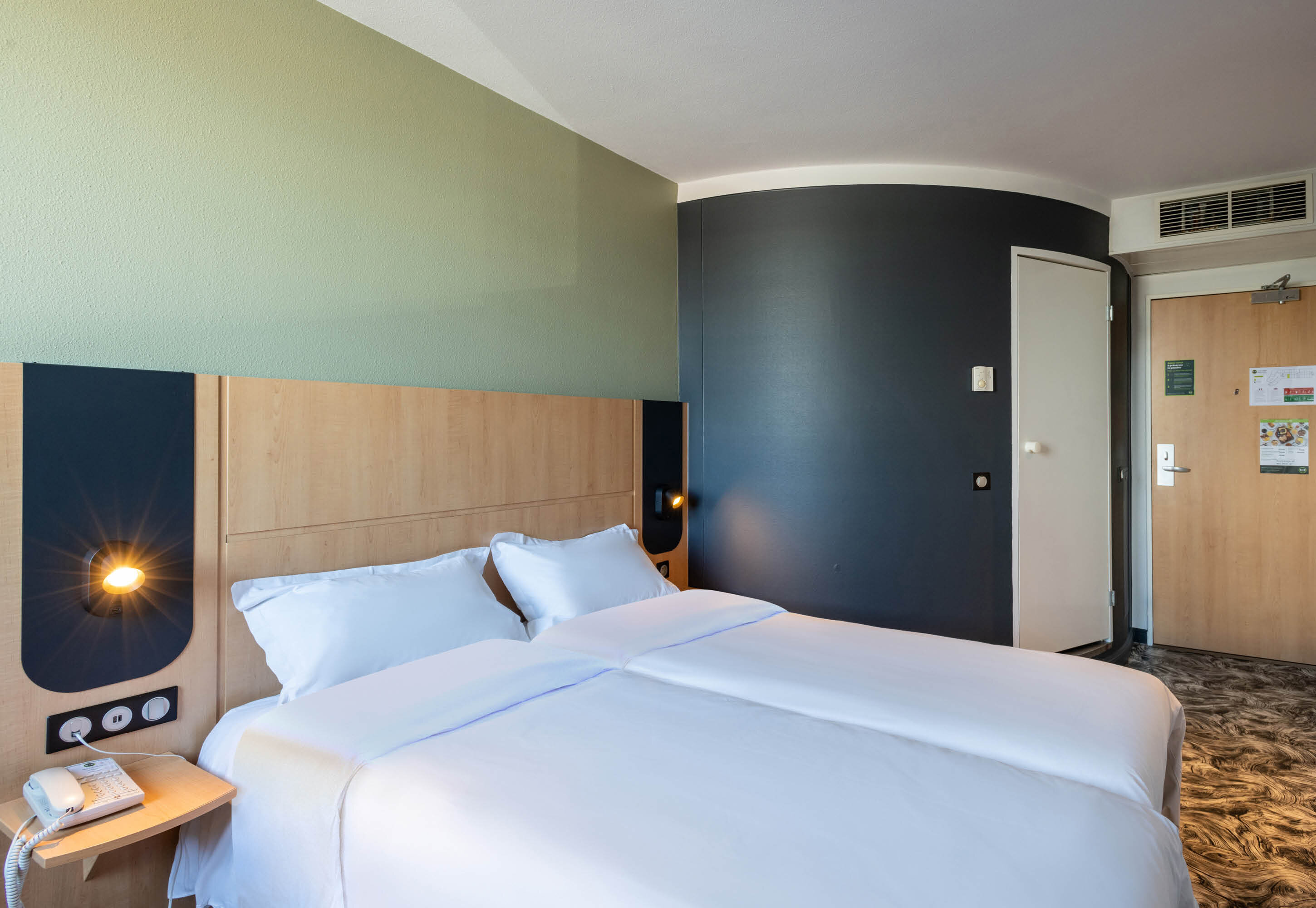 B&B HOTELS in Calais: 3-star hotel with restaurant and parking