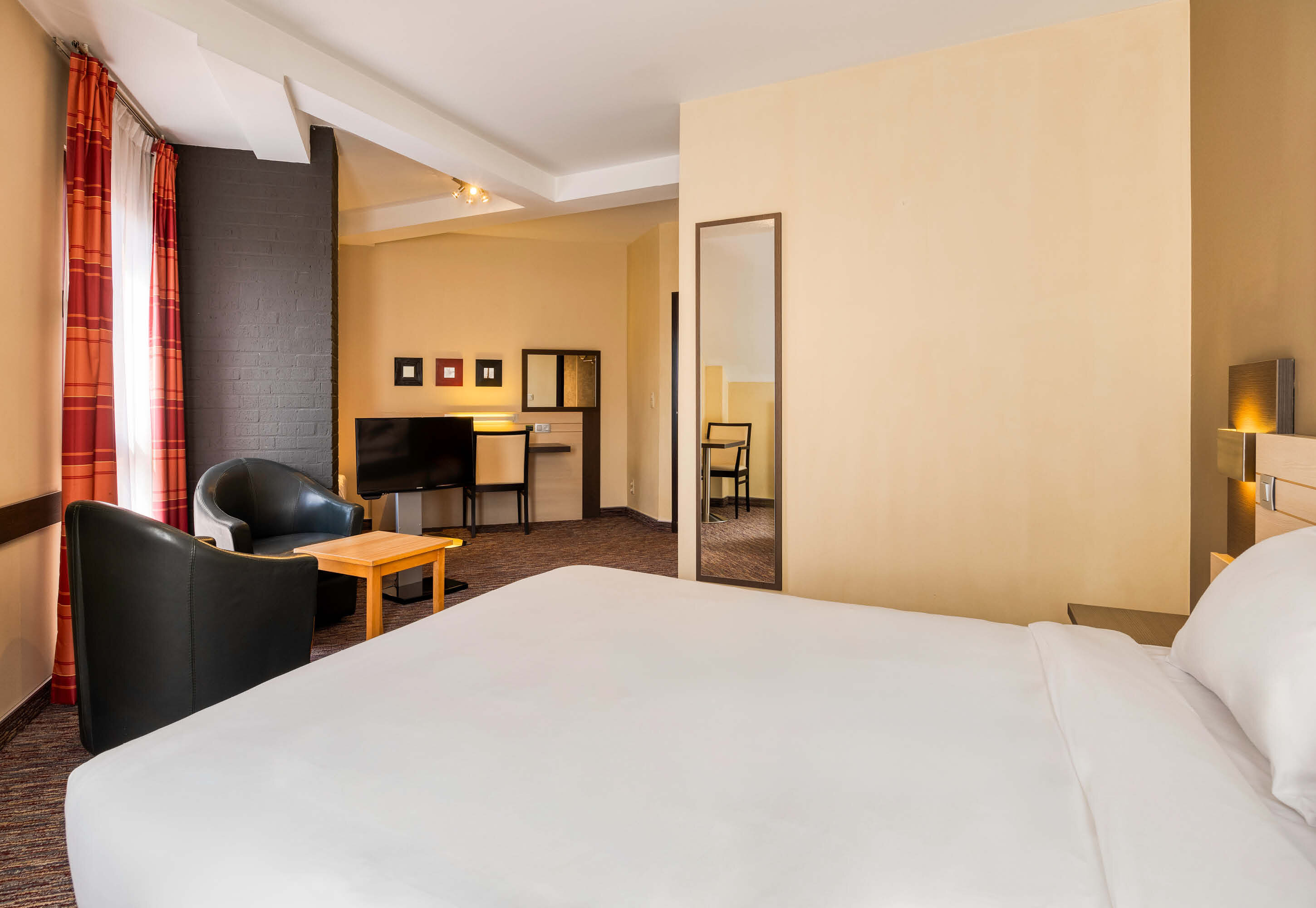 B&B HOTEL Mons Centre: a comfortable hotel in the centre of Mons