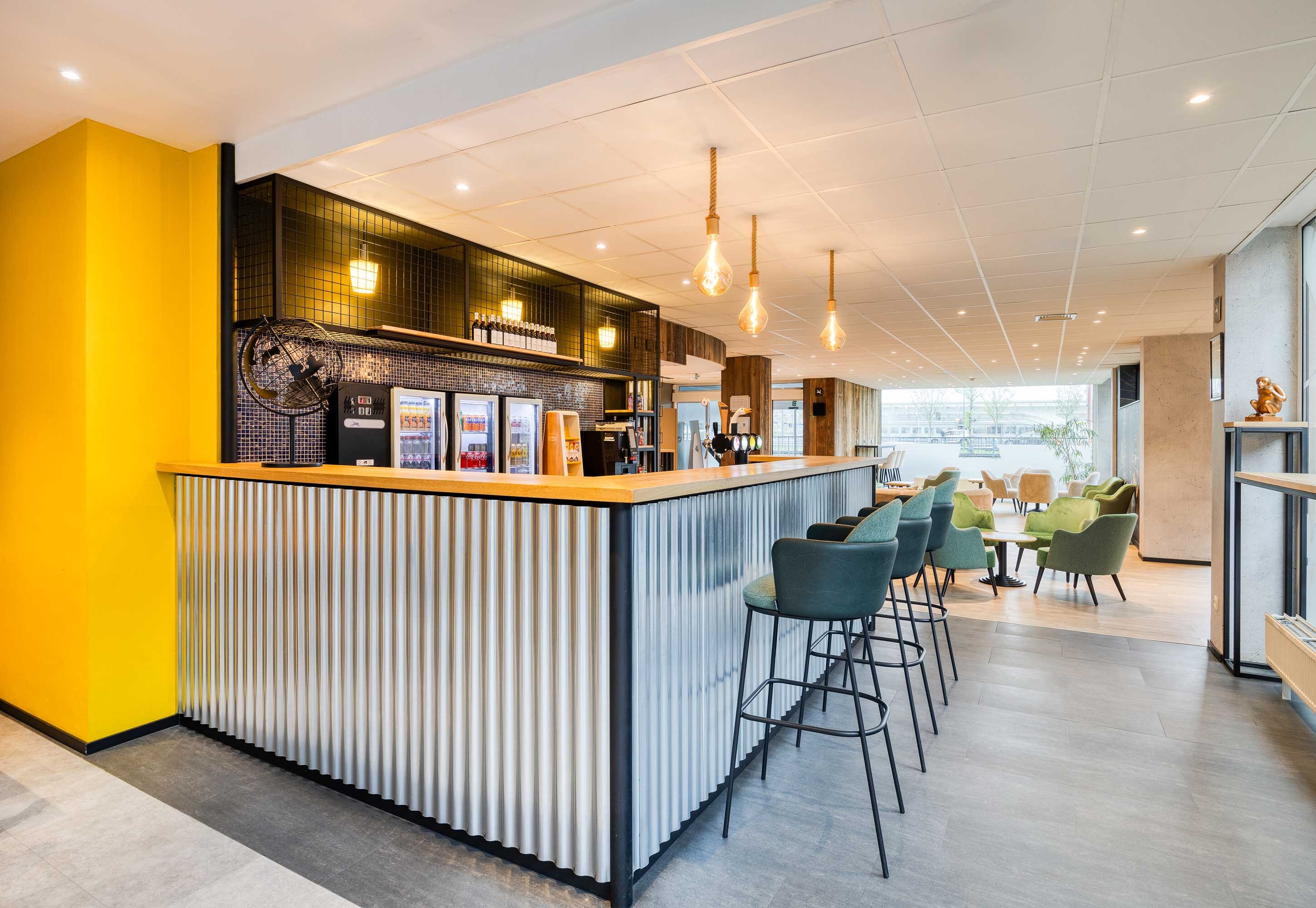 B&B HOTEL Mons Gare: a hotel just a few metres from Mons station