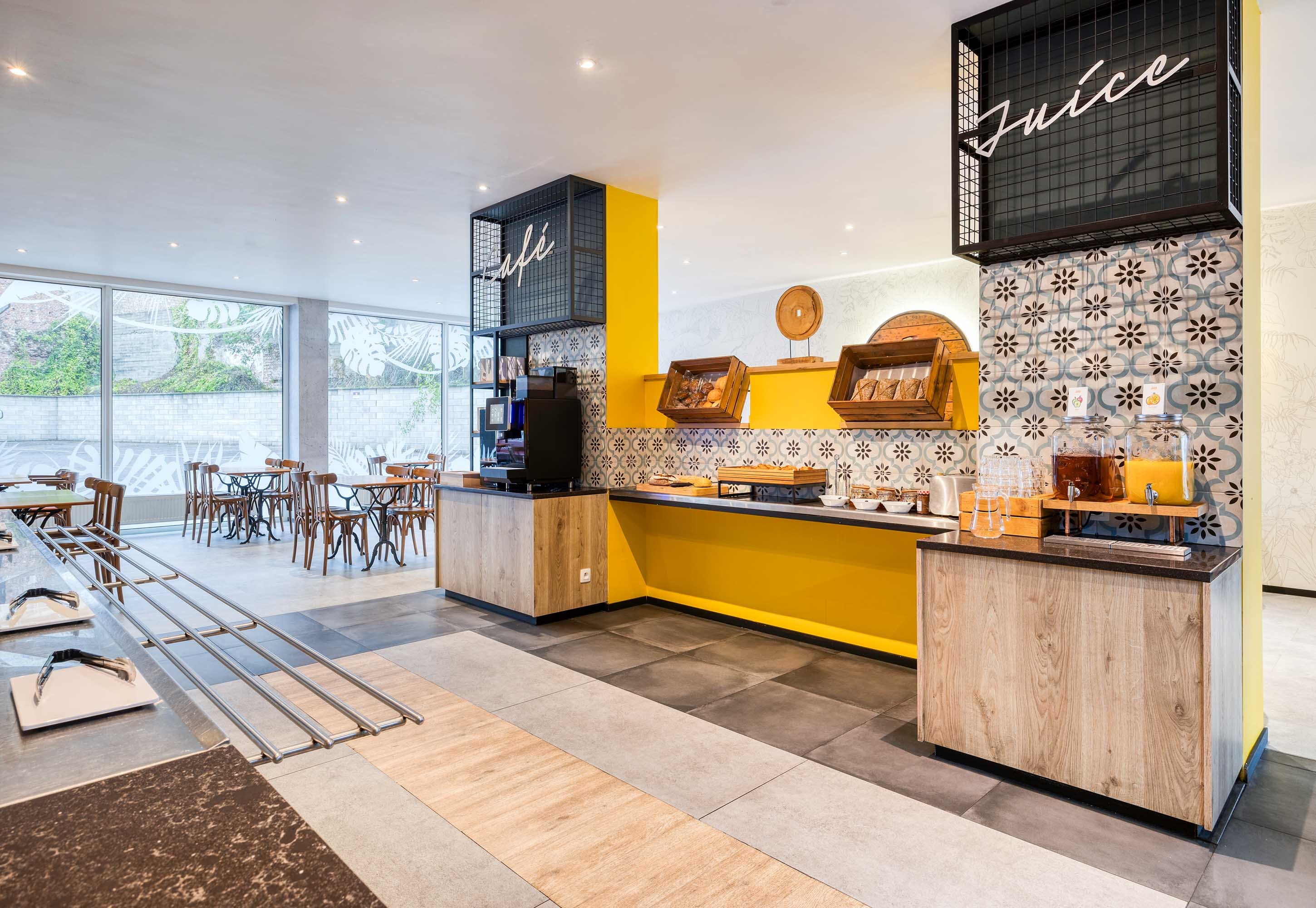 B&B HOTEL Mons Gare: a hotel just a few metres from Mons station