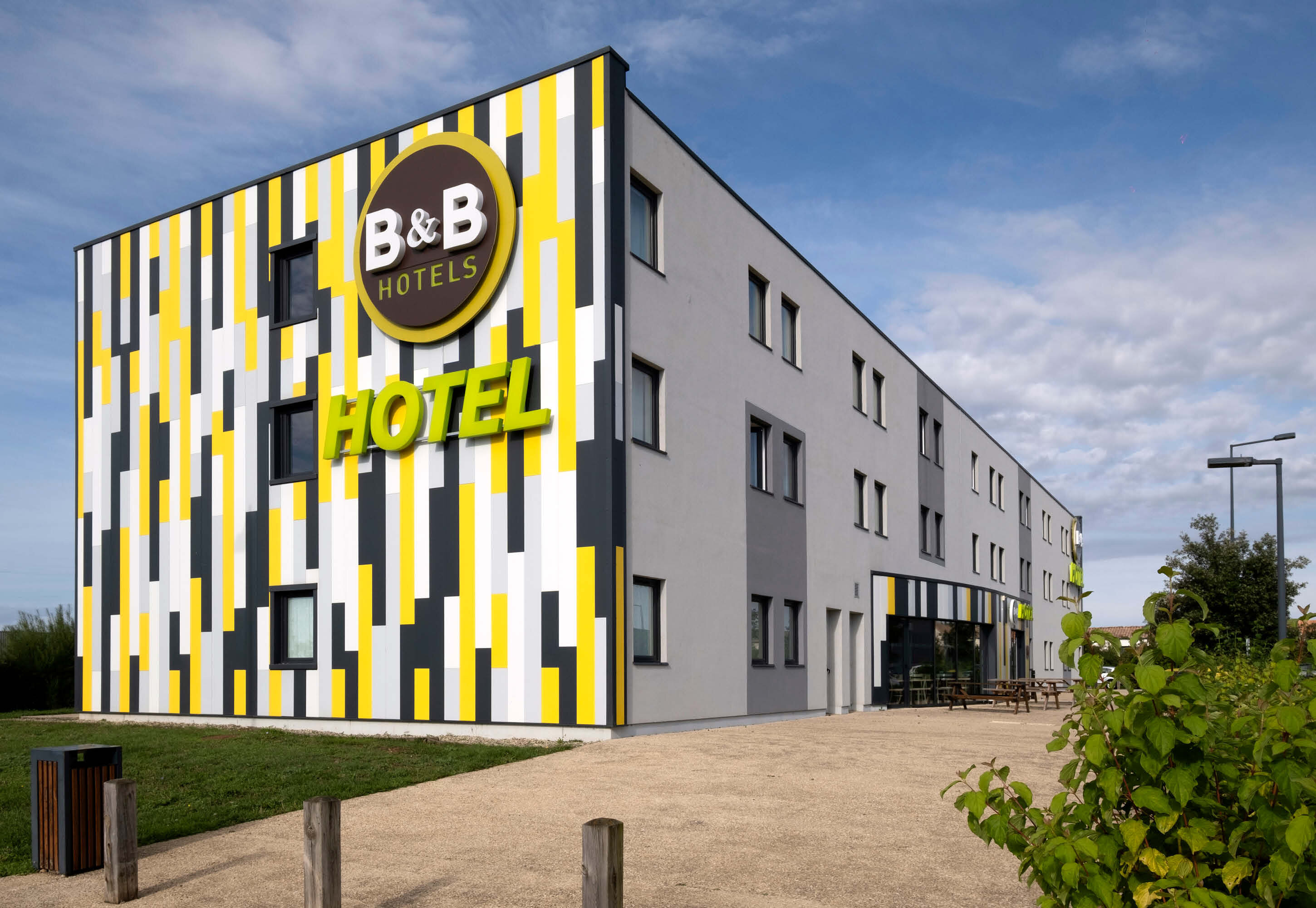 B&B HOTEL Niort Marais Poitevin Est (79), proche du centre ville