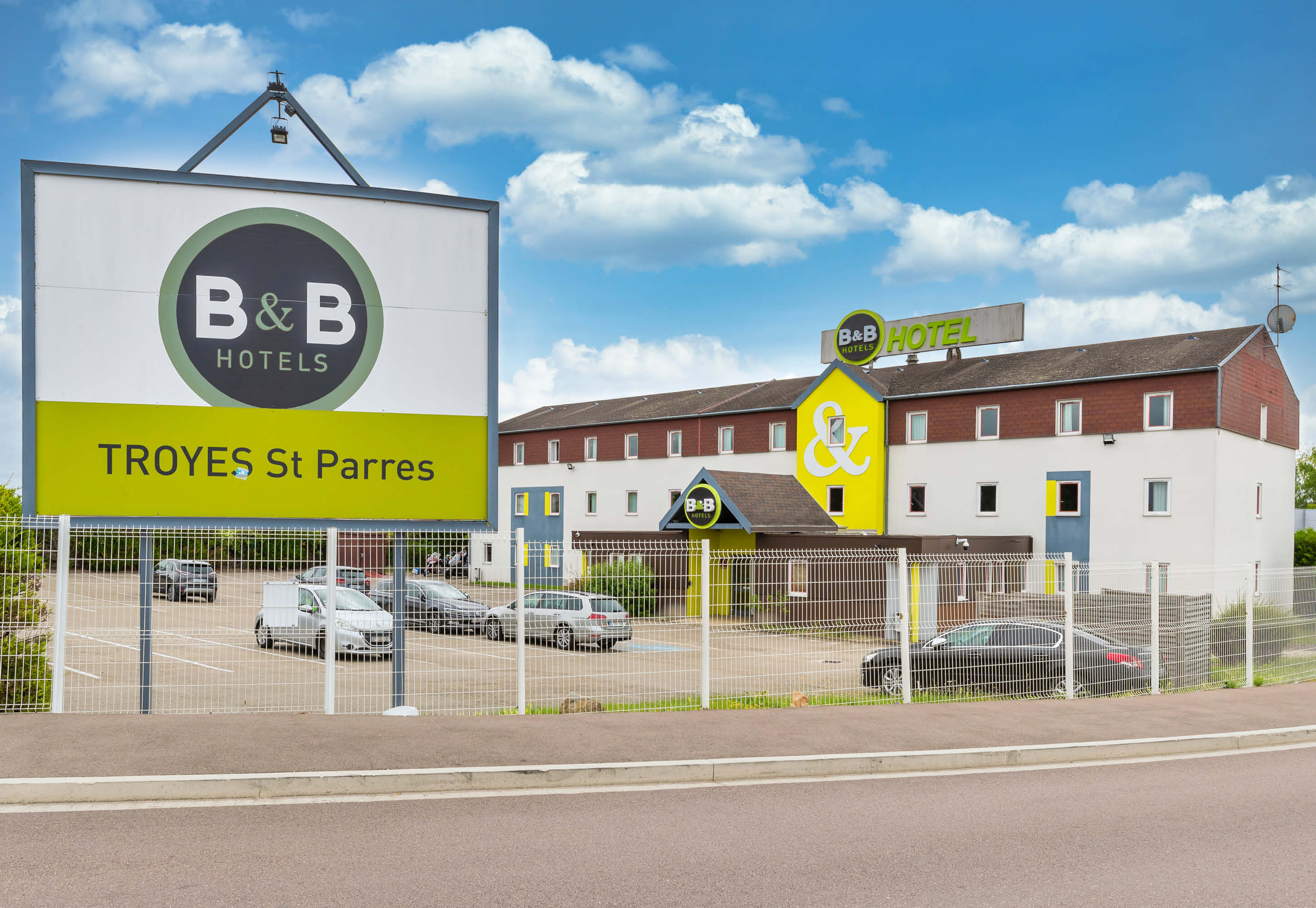 Affordable hotels in Troyes: book online | B&B HOTELS